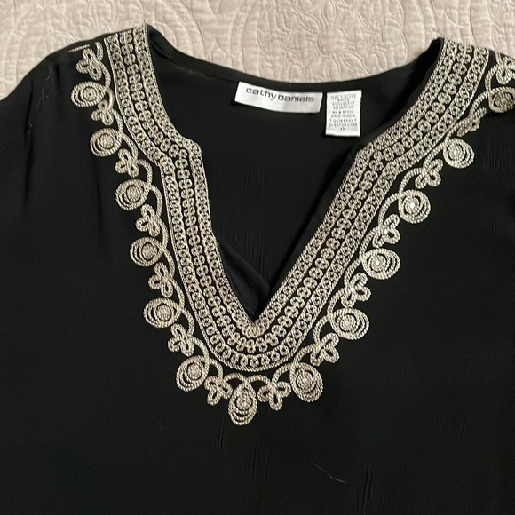 Cathy Daniels | Tops | Cathy Daniels Embroidered Black Tunic | Poshmark